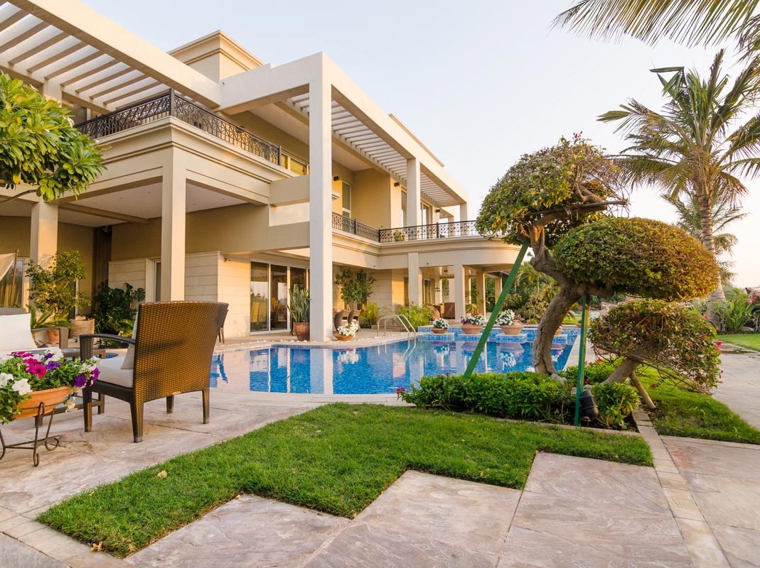 Houses in Dubai - Golden Oak Properties